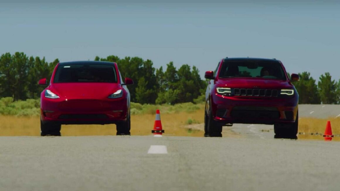 Tesla Model Y Vs Jeep Trackhawk: la battaglia tra i SUV più veloci del ...